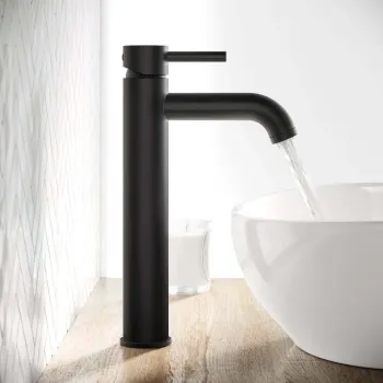 Black Taps | Modern and Sleek | Bathroom Mountain