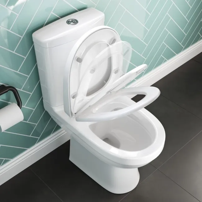 Seattle Close Coupled Toilet With Soft Close Seat | Bathroom Mountain
