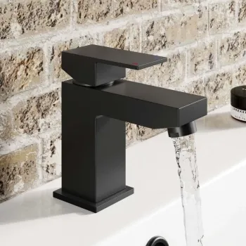 Black Taps | Modern and Sleek | Bathroom Mountain